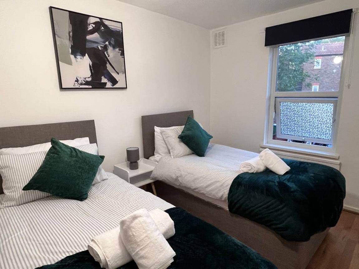 75 M² Maison De Vacances ∙ 3 Chambres ∙ 5 Personnes - Londres