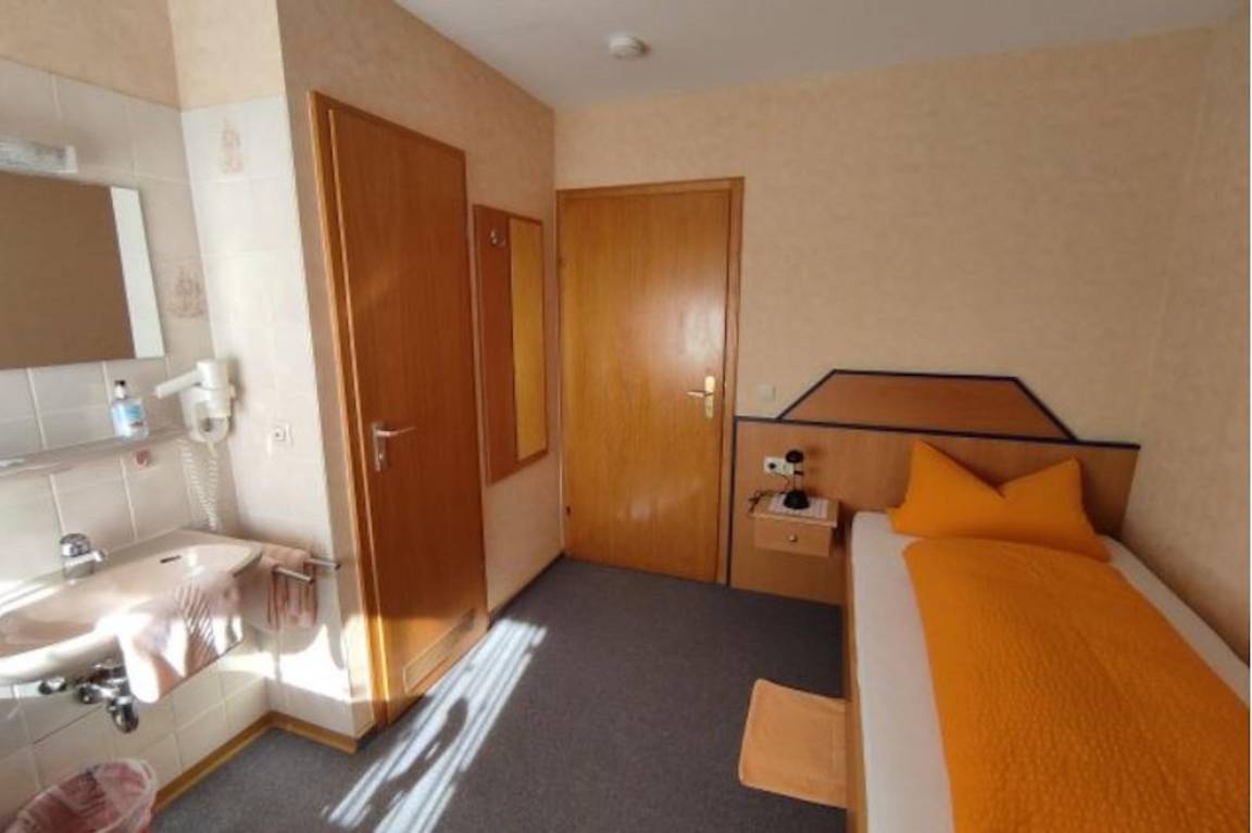 15 M² Hotel ∙ 1 Gast - Mossautal