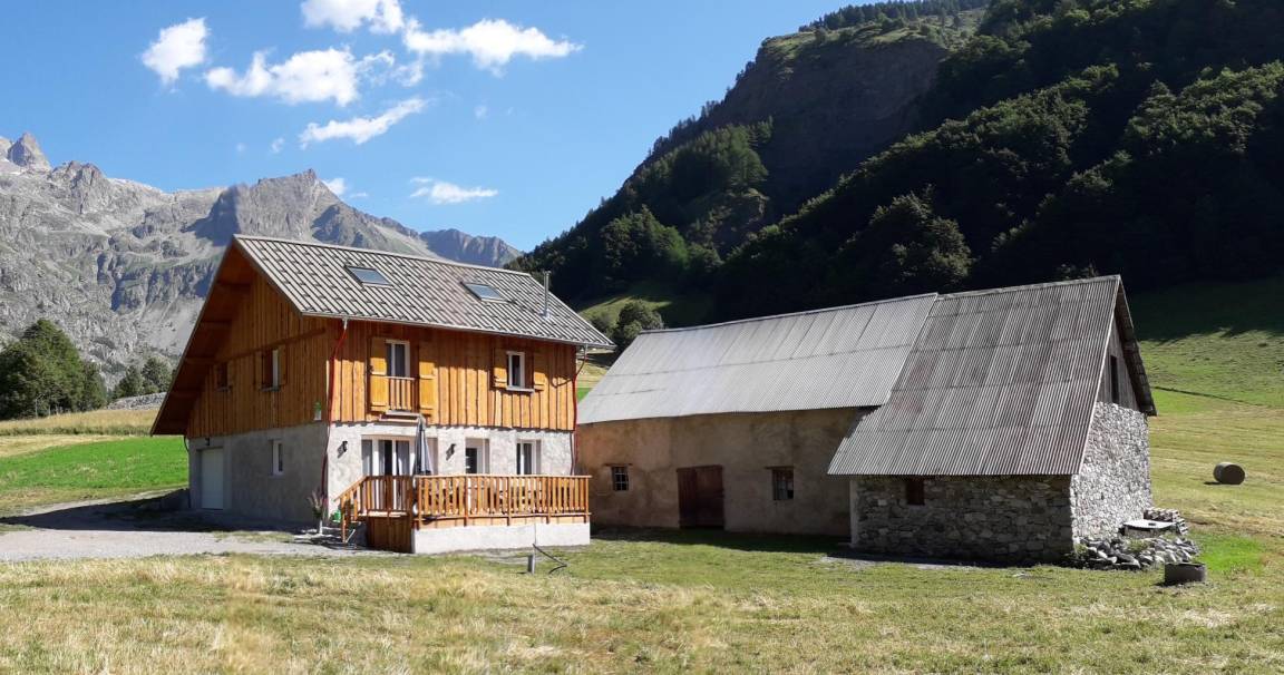 124 M² Gîte ∙ 4 Chambres ∙ 9 Personnes - Réallon