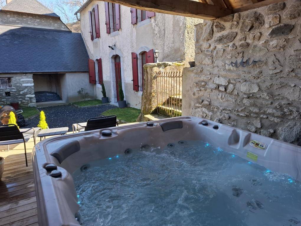 130 M² Gîte ∙ 5 Chambres ∙ 12 Personnes - Bagnères-de-Bigorre