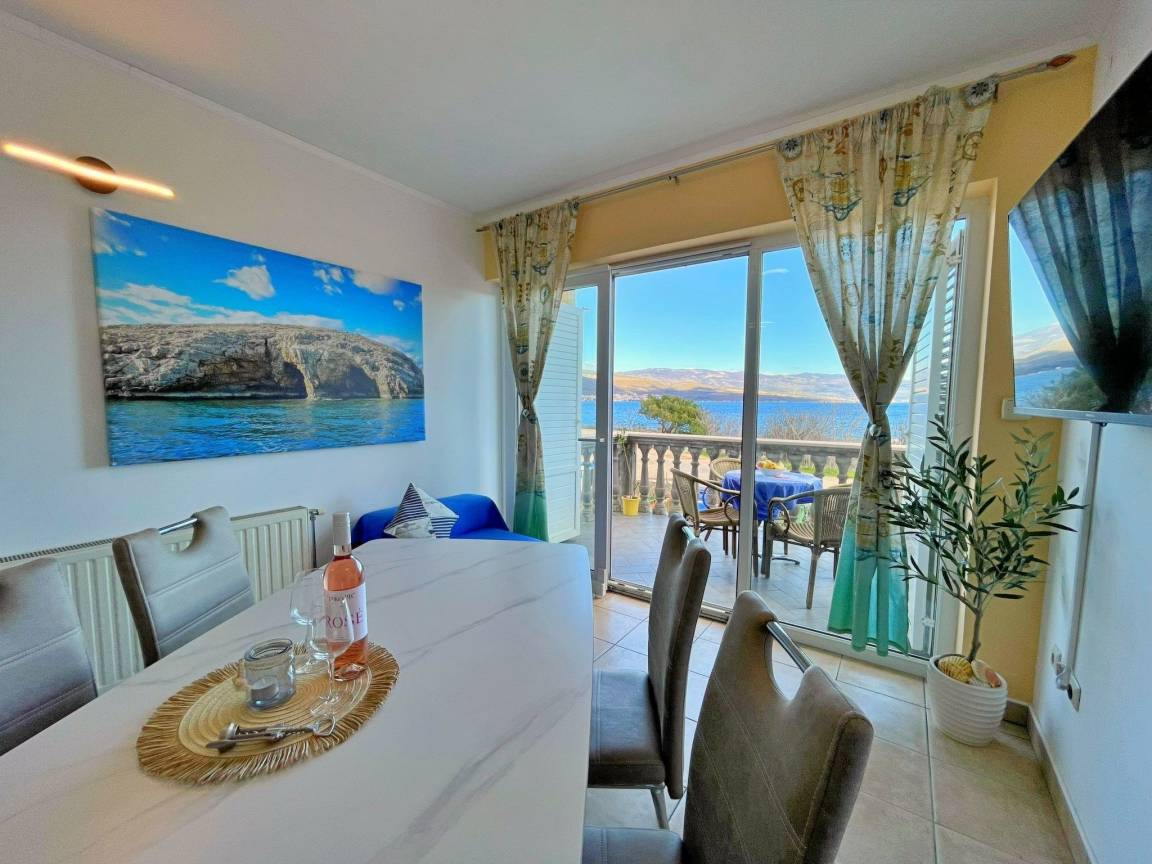 50 M² Apartment ∙ 2 Bedrooms ∙ 5 Guests - Crikvenica