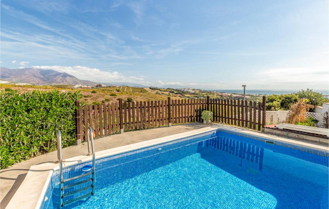 150 M² House ∙ 3 Bedrooms ∙ 10 Guests - Sotogrande