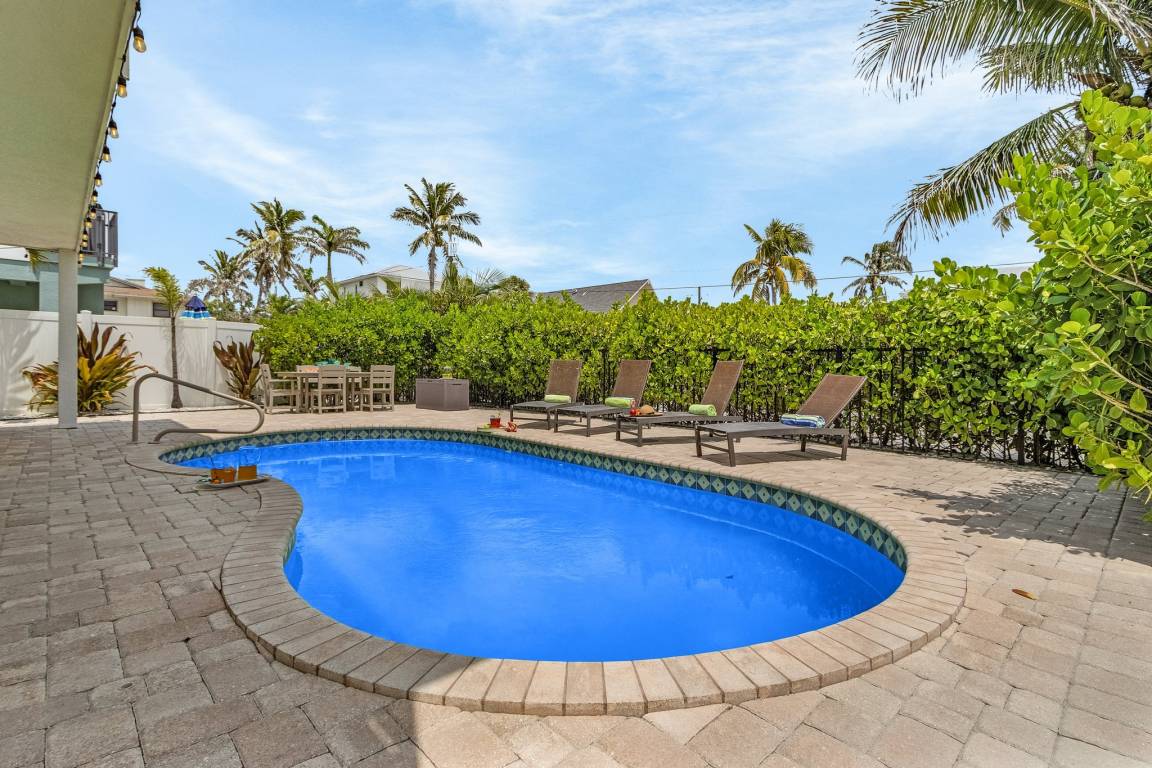 112 M² House ∙ 4 Bedrooms ∙ 12 Guests - Fort Myers Beach, FL