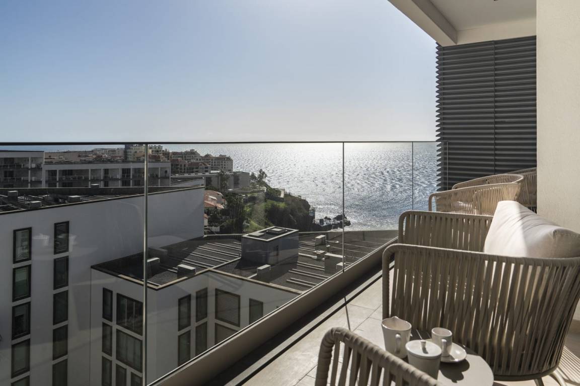 82 M² Apartamento ∙ 2 Habitaciones ∙ 4 Huéspedes - Madeira