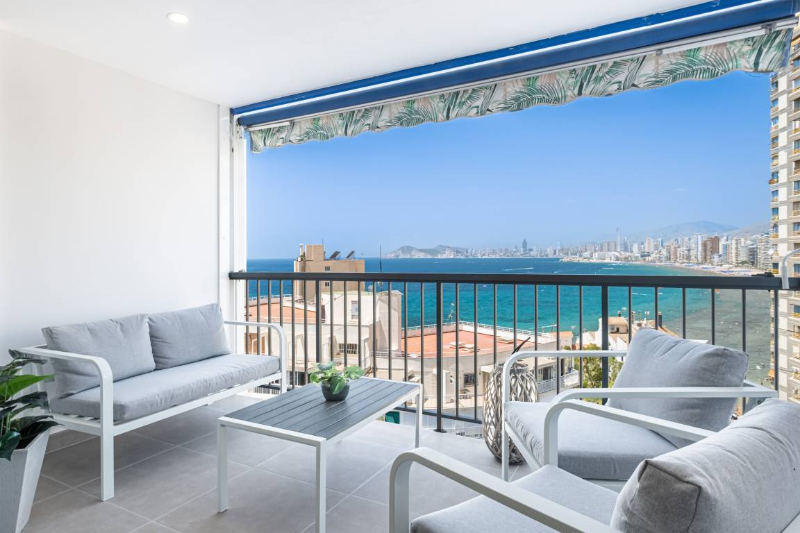 74 M² Apartamento ∙ 2 Habitaciones ∙ 6 Huéspedes - Benidorm