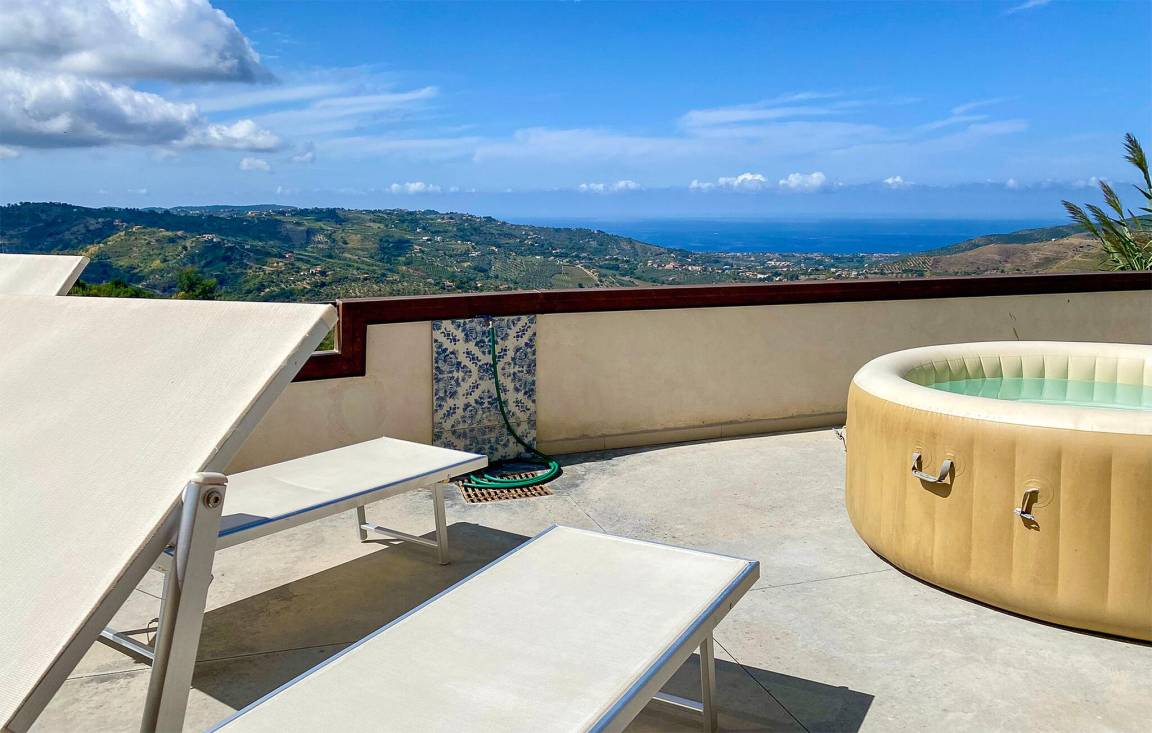150 M² House ∙ 3 Bedrooms ∙ 10 Guests - Campania