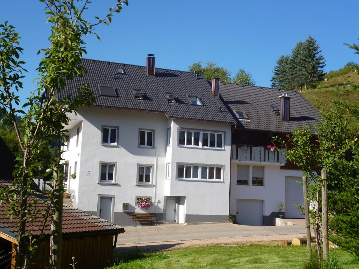 90 M² Appartement ∙ 3 Chambres ∙ 6 Personnes - Schopfheim