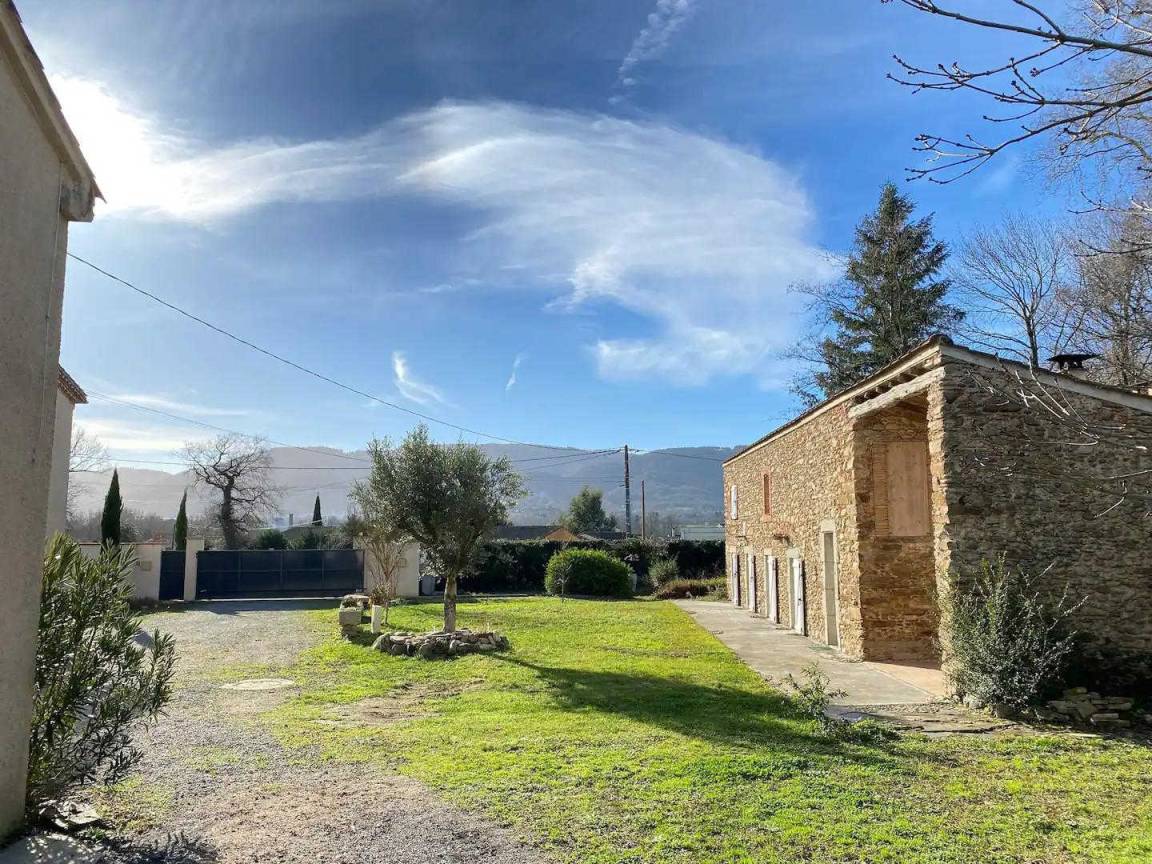 370 M² Gîte ∙ 9 Chambres ∙ 25 Personnes - Castres
