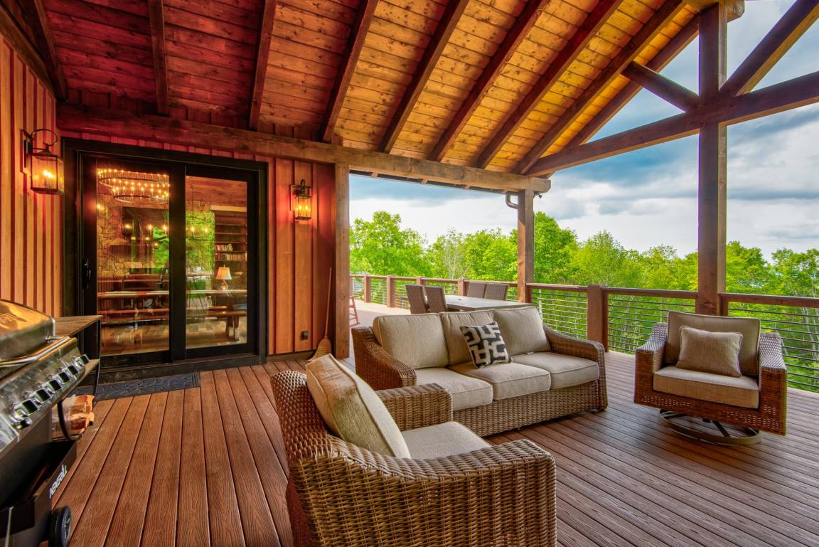Cabin ∙ 7 Bedrooms ∙ 20 Guests - North Carolina