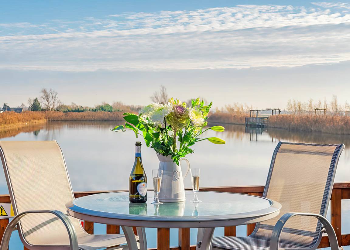 Chalet ∙ 2 Habitaciones ∙ 4 Huéspedes - Cambridgeshire