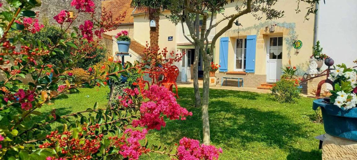 60 M² Gîte ∙ 2 Chambres ∙ 4 Personnes - Montereau-Fault-Yonne