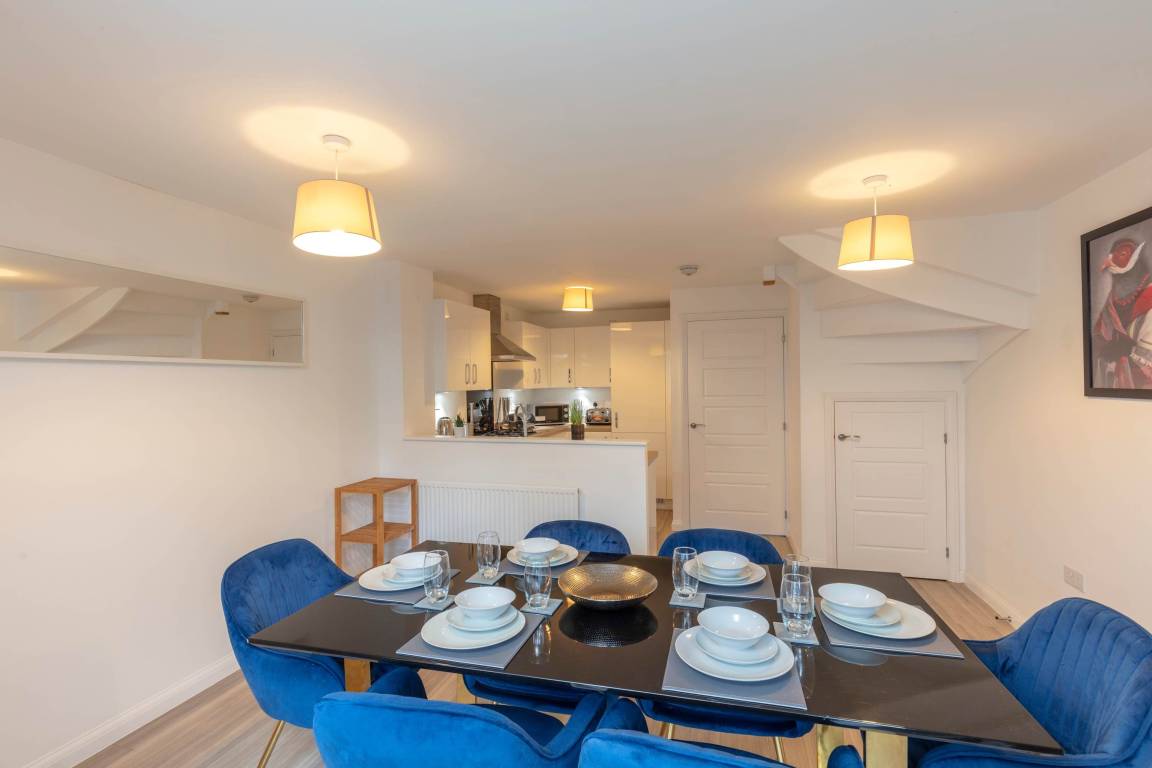 Maison De Vacances ∙ 4 Chambres ∙ 7 Personnes - Yeovil