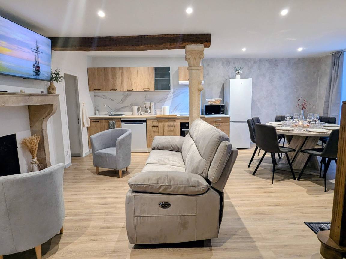 125 M² Cottage ∙ 5 Bedrooms ∙ 10 Guests - Loire