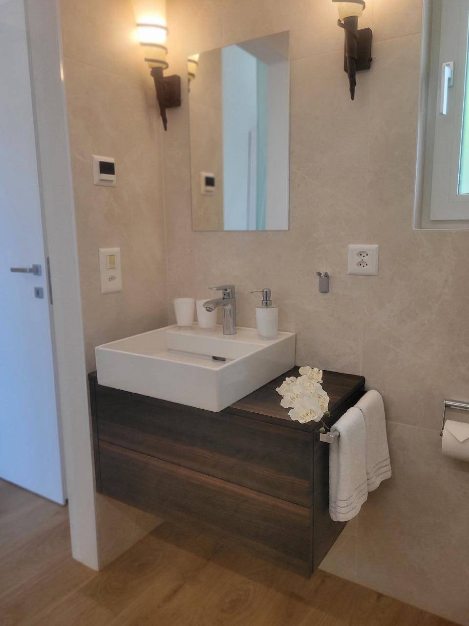 180 M² Huis ∙ 3 Slaapkamers ∙ 6 Gasten - Locarno