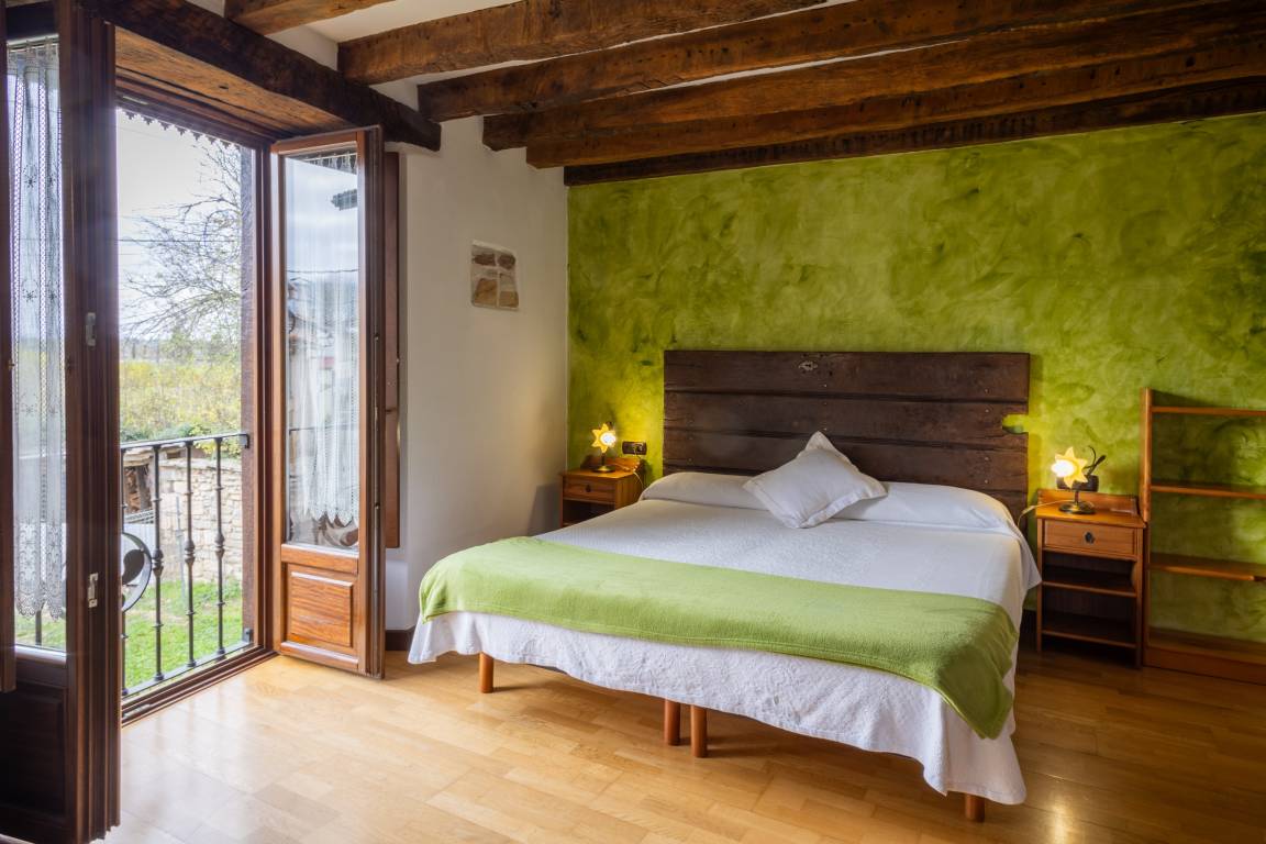 225 M² Casa ∙ 5 Habitaciones ∙ 10 Huéspedes - Agurain