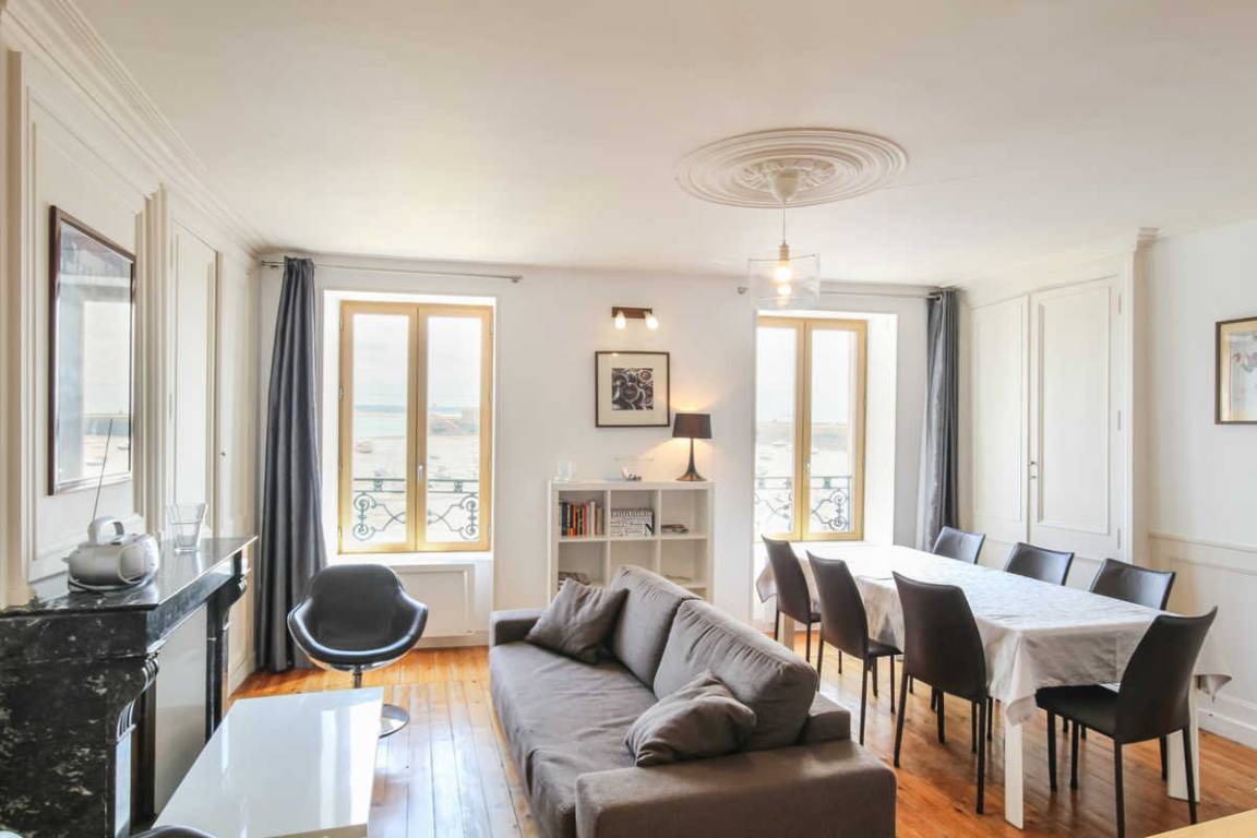 71 M² Gîte ∙ 2 Chambres ∙ 4 Personnes - Granville