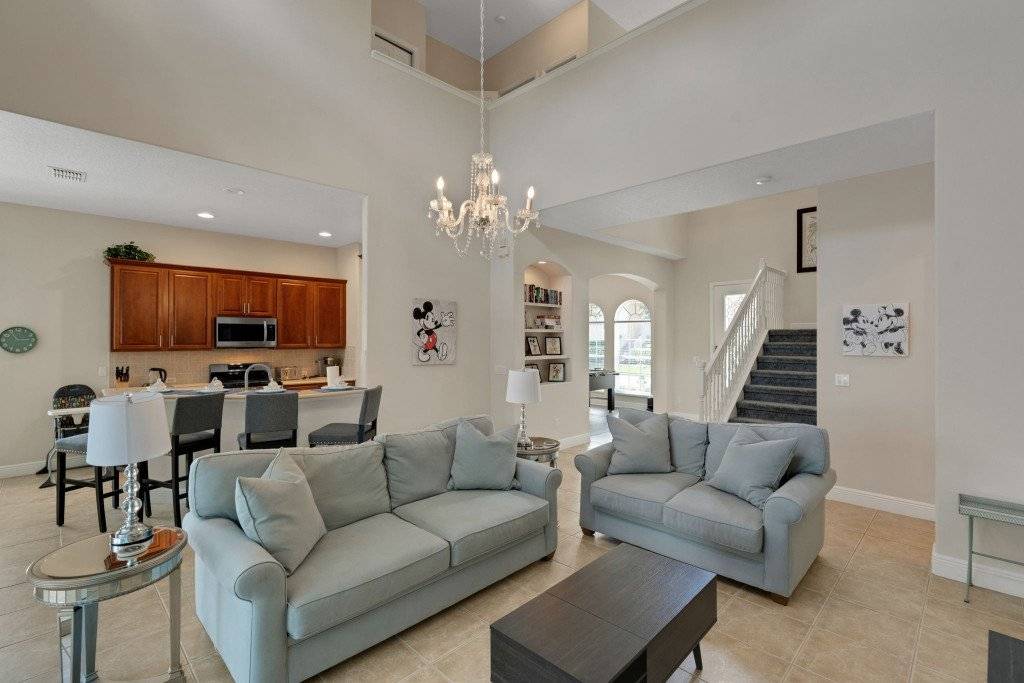 237 M² House ∙ 5 Bedrooms ∙ 10 Guests - Orlando
