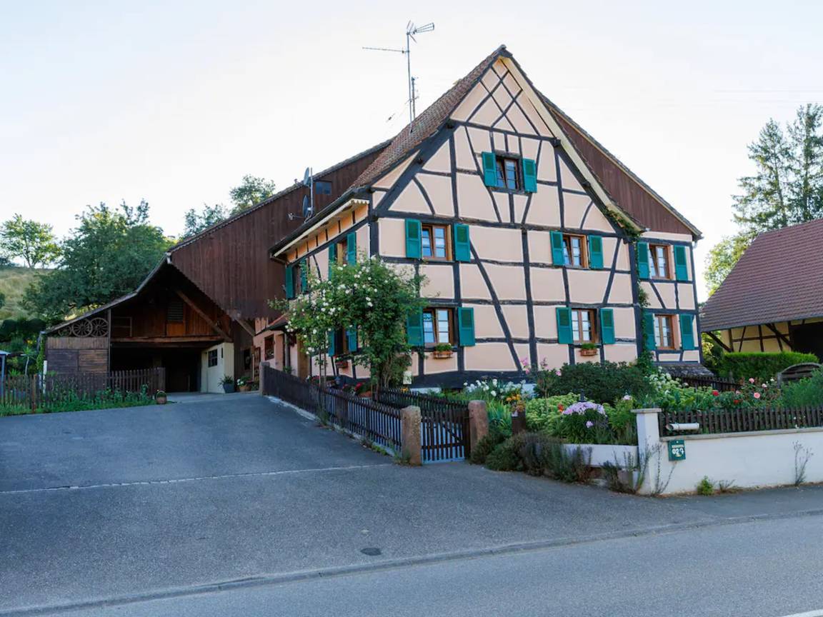 145 M² Cottage ∙ 4 Bedrooms ∙ 5 Guests - Altkirch