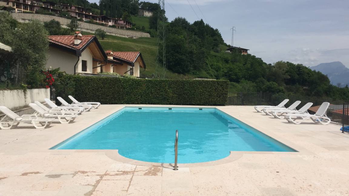 35 M² Apartamento ∙ 1 Habitación ∙ 2 Huéspedes - Limone Sul Garda