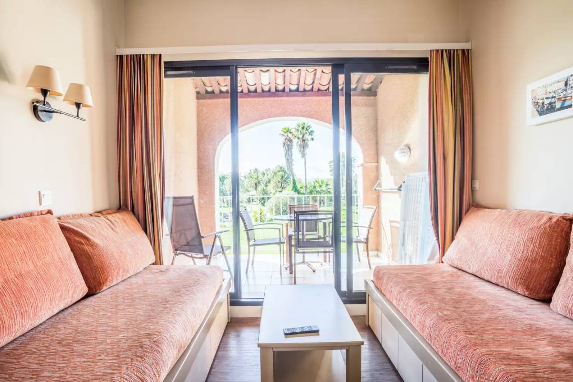 28 M² Studio ∙ 1 Schlafzimmer ∙ 4 Gäste - Grimaud