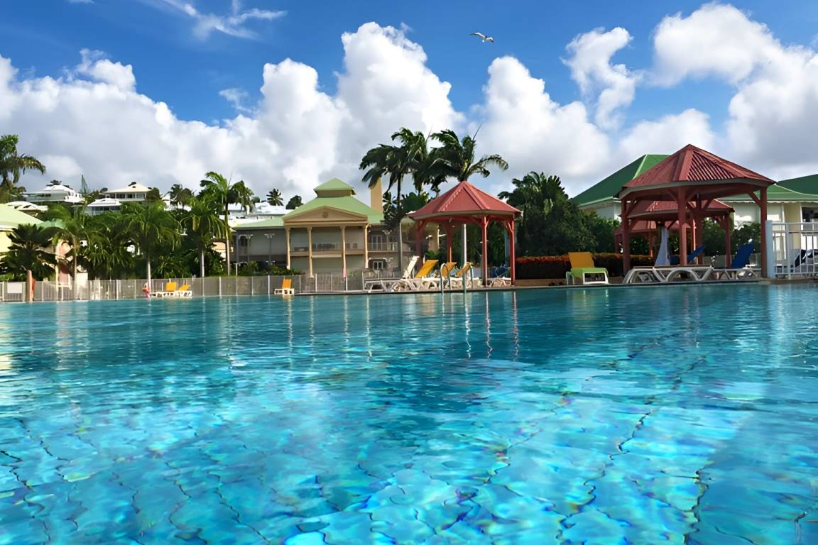 84 M² Apartment ∙ 3 Bedrooms ∙ 8 Guests - Guadeloupe