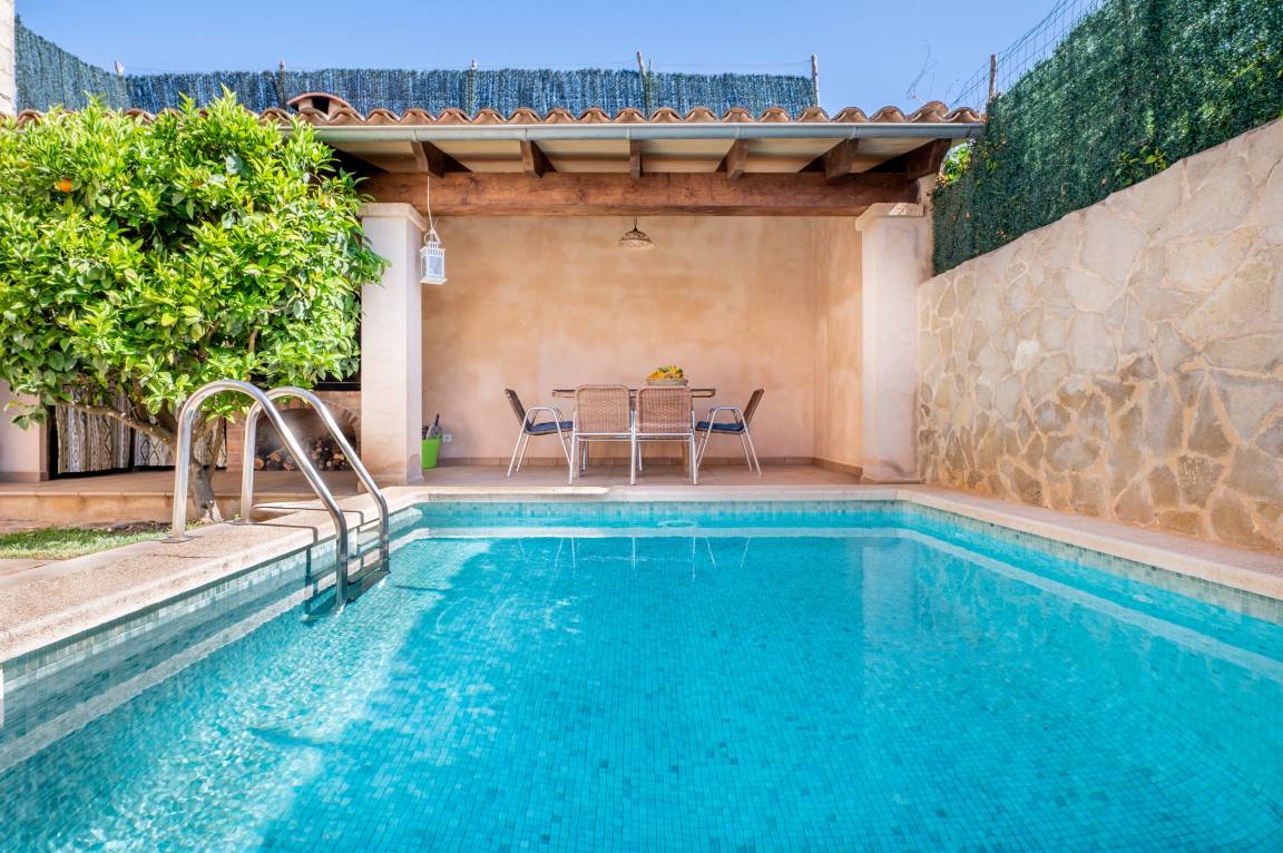 120 M² House ∙ 3 Bedrooms ∙ 2 Guests - Petra