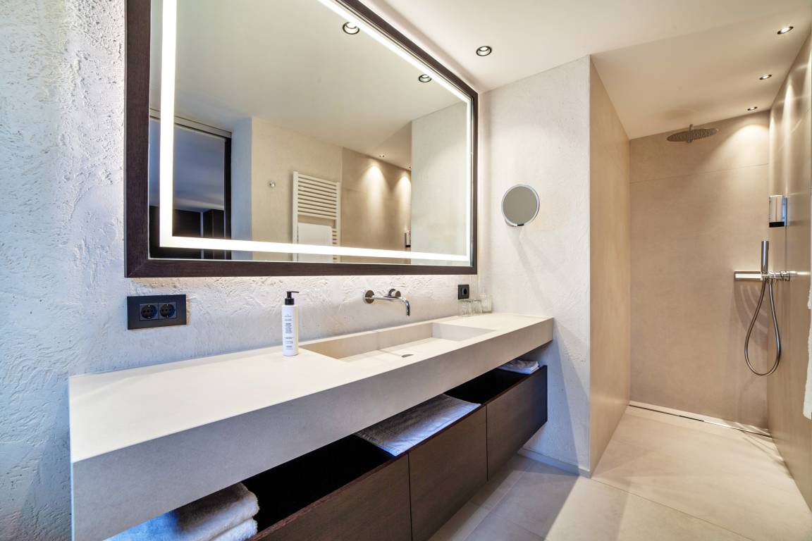 170 M² Apartment ∙ 2 Bedrooms ∙ 5 Guests - Merano