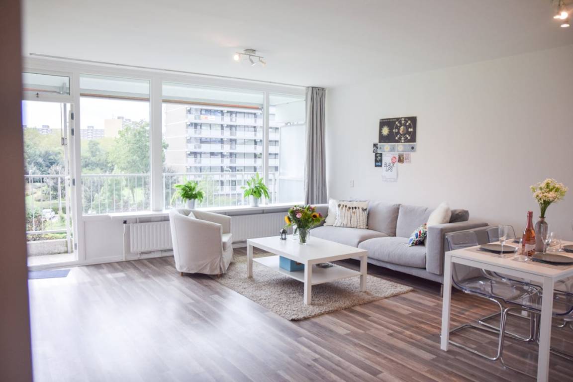 88 M² Apartment ∙ 2 Bedrooms ∙ 2 Guests - Rotterdam