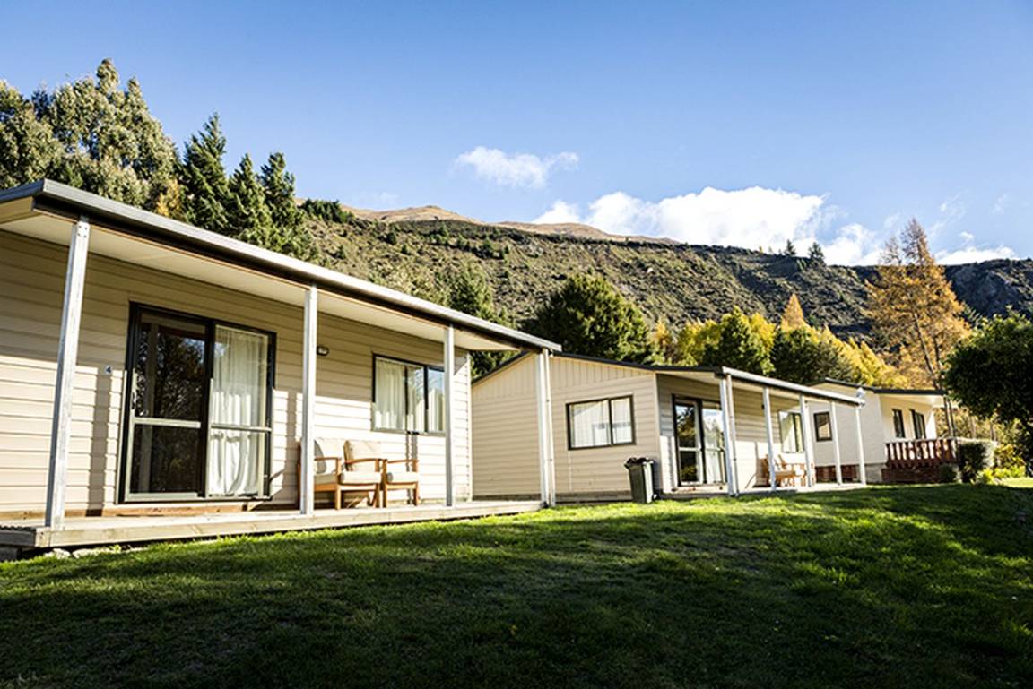 House ∙ 2 Bedrooms ∙ 4 Guests - South Island