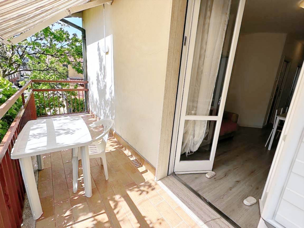 45 M² Appartamento Vacanza ∙ 1 Camera Da Letto ∙ 4 Ospiti - Massa