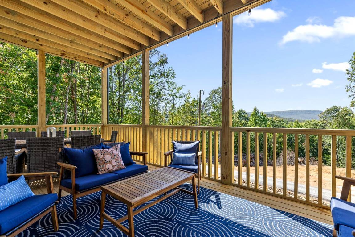 House ∙ 2 Bedrooms ∙ 6 Guests - Lookout Mountain, TN