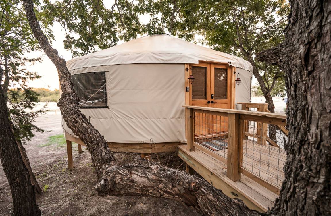 Camping ∙ 2 Bedrooms ∙ 7 Guests - Bandera, TX