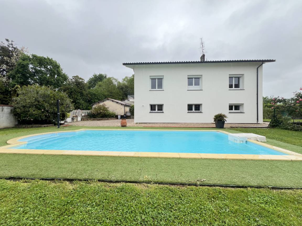 160 M² Maison De Vacances ∙ 3 Chambres ∙ 6 Personnes - Salies-du-Salat