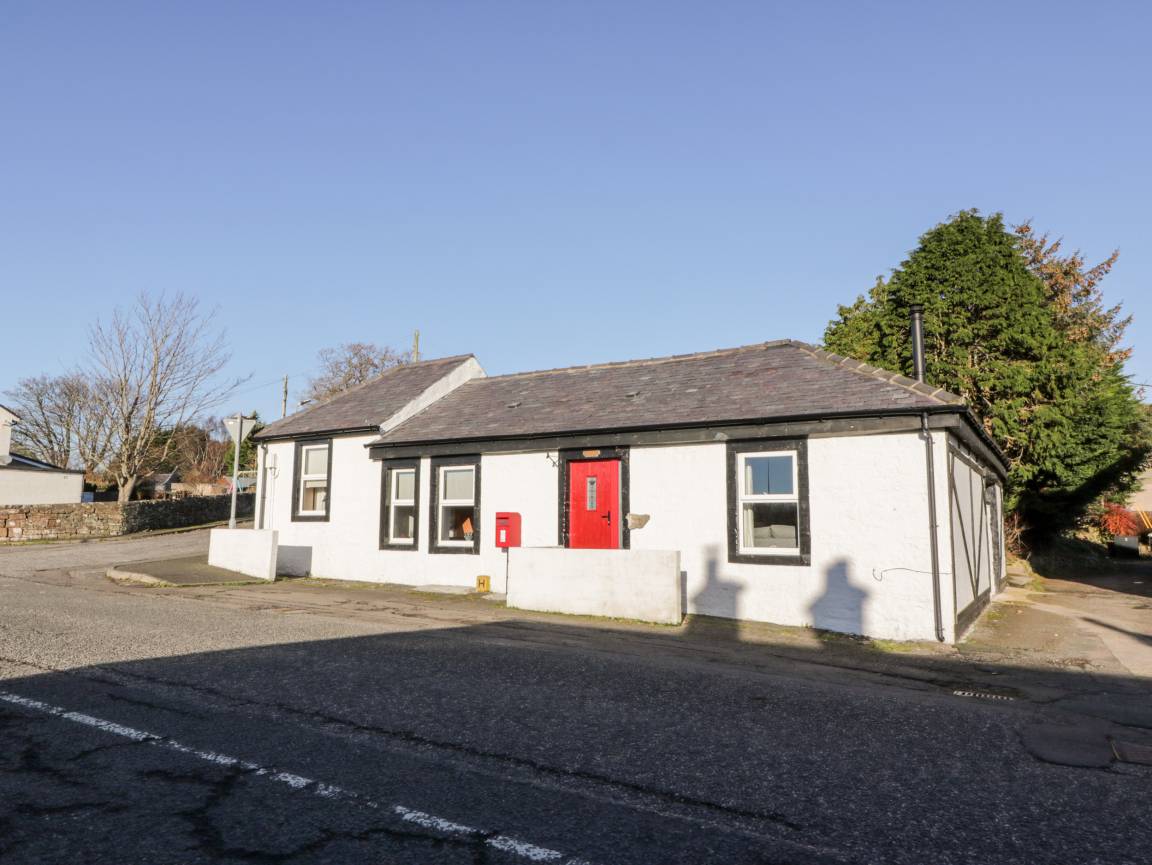 Cottage ∙ 4 Bedrooms ∙ 9 Guests - Lockerbie