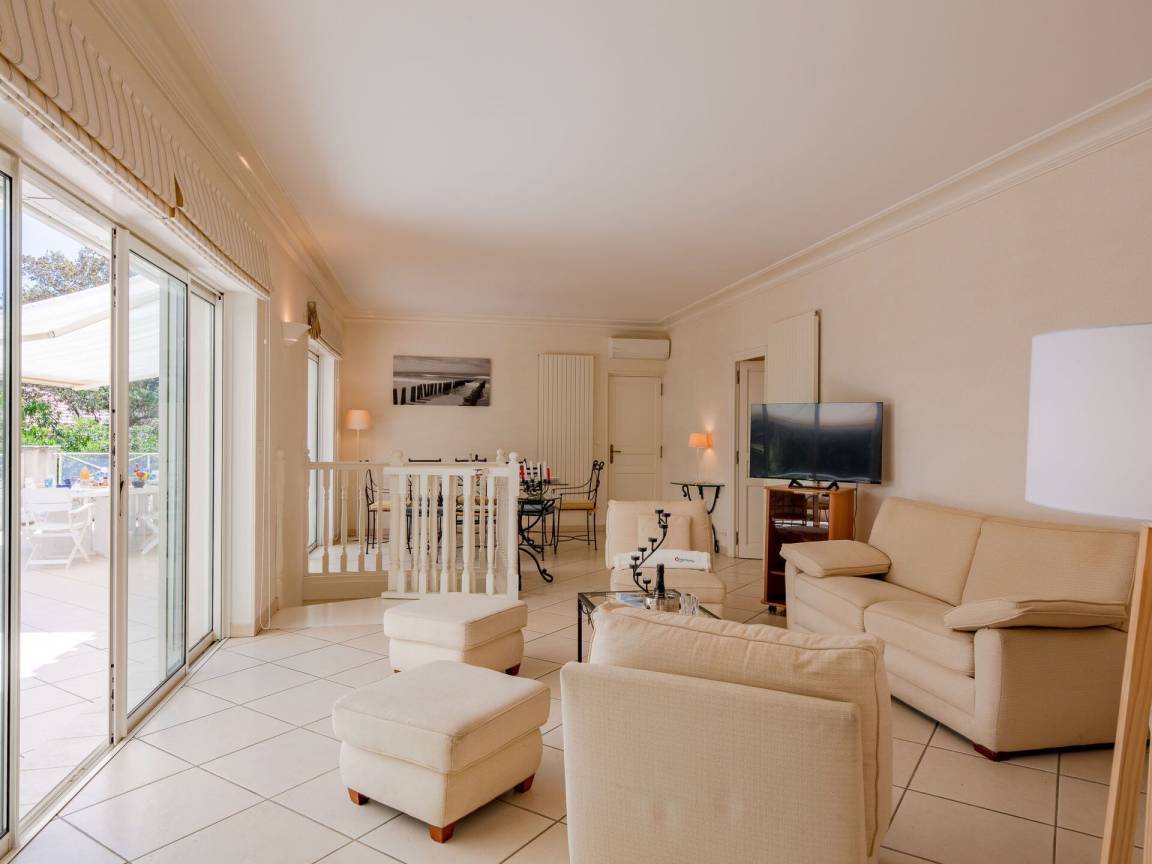 150 M² Villa ∙ 4 Chambres ∙ 8 Personnes - Fréjus