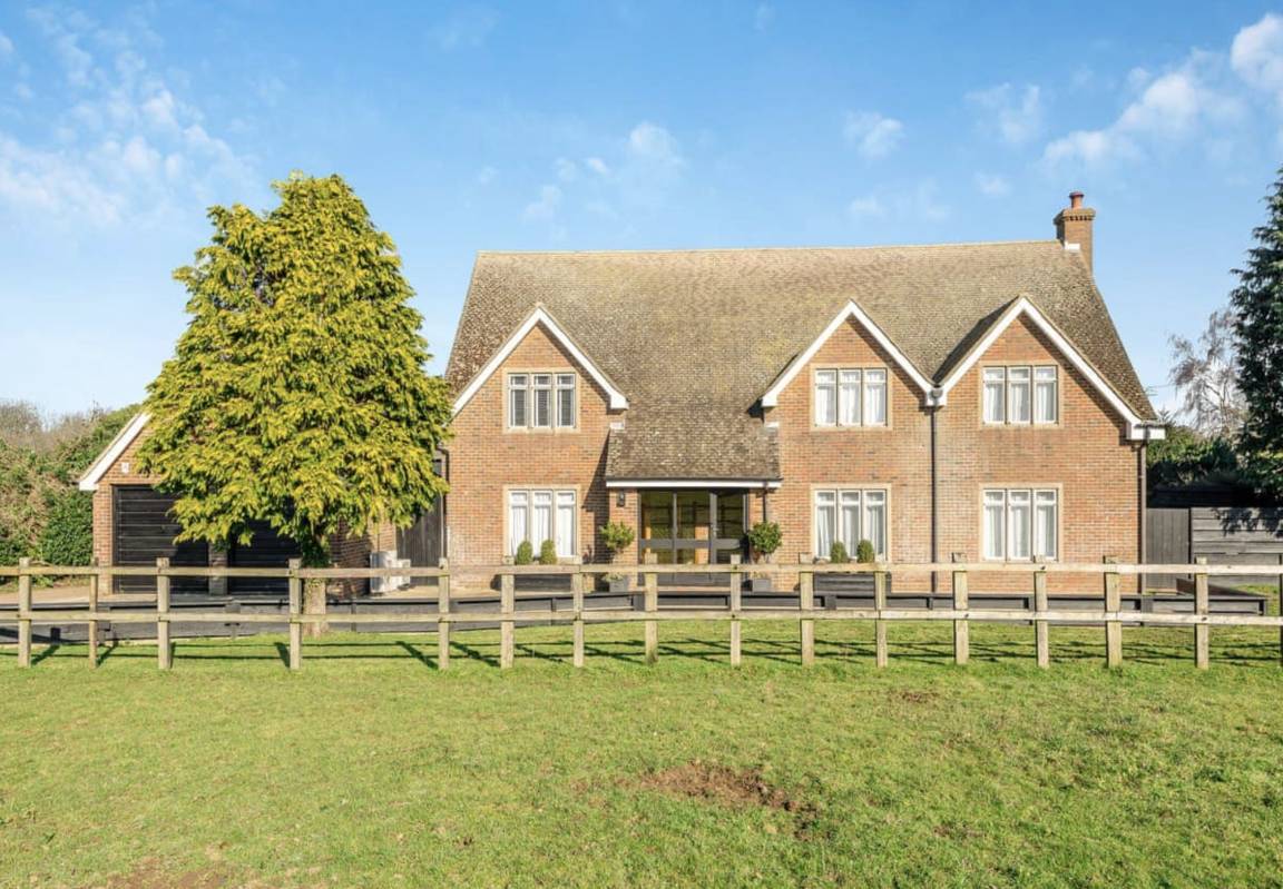 Casa Rural ∙ 8 Habitaciones ∙ 16 Huéspedes - Kent