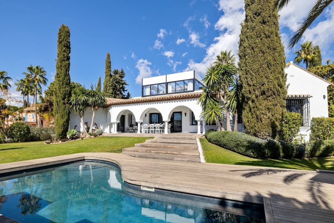 180 M² Villa ∙ 5 Habitaciones ∙ 10 Huéspedes - Calahonda