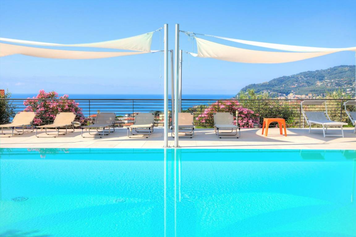 65 M² Apartment ∙ 1 Bedroom ∙ 4 Guests - Diano Marina