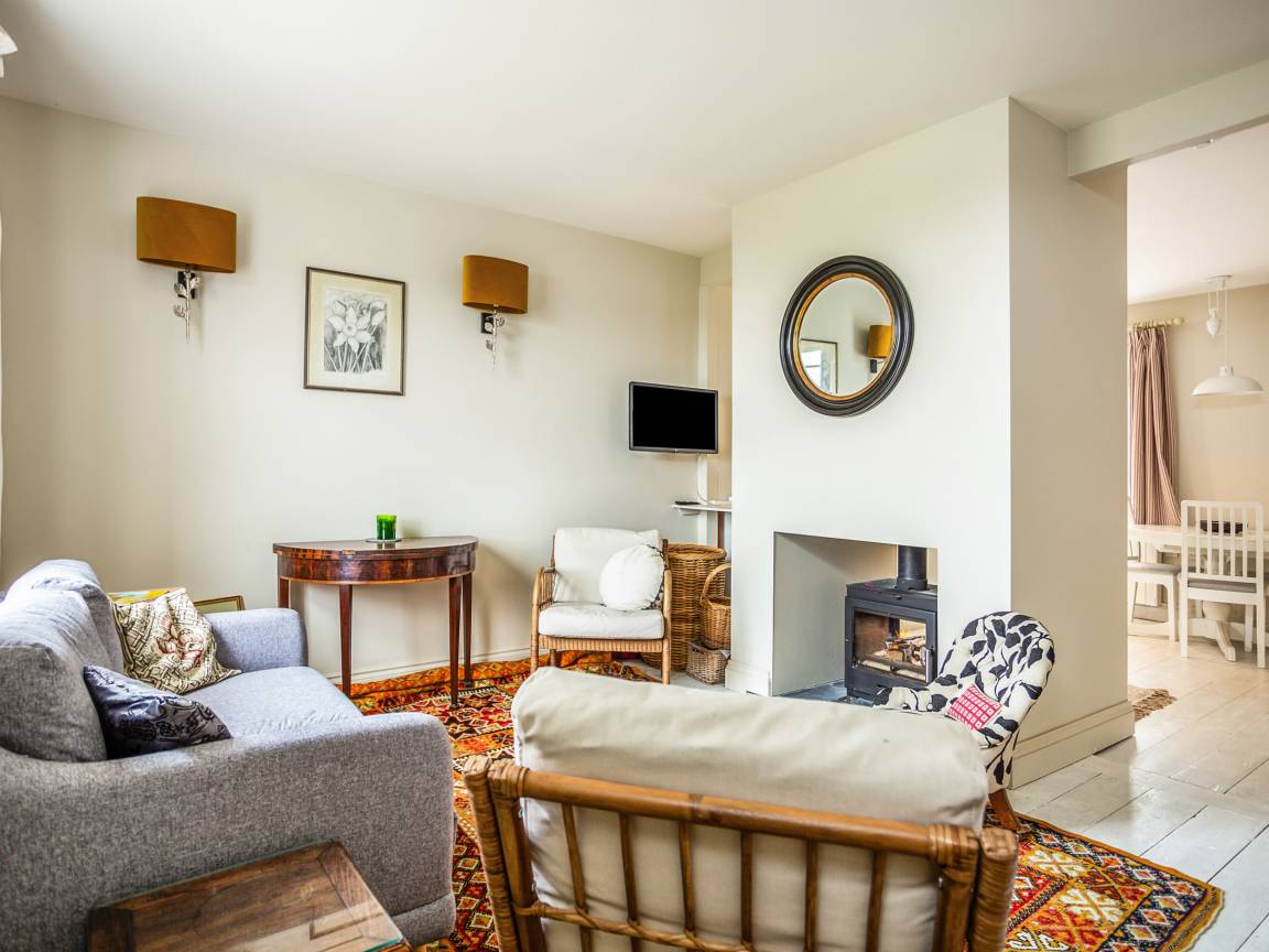 Cottage ∙ 3 Bedrooms ∙ 6 Guests - Bracklesham Bay