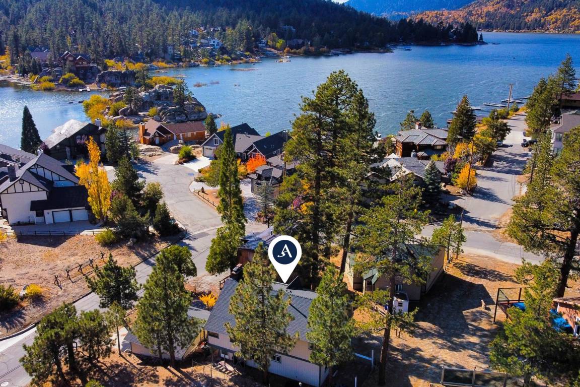 160 M² House ∙ 4 Bedrooms ∙ 9 Guests - Big Bear Lake, CA