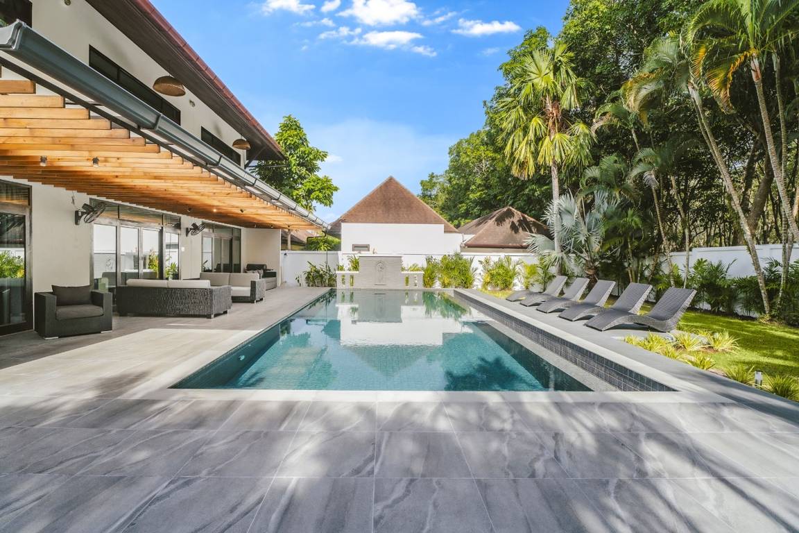 800 M² Appartement ∙ 5 Chambres ∙ 10 Personnes - Phuket