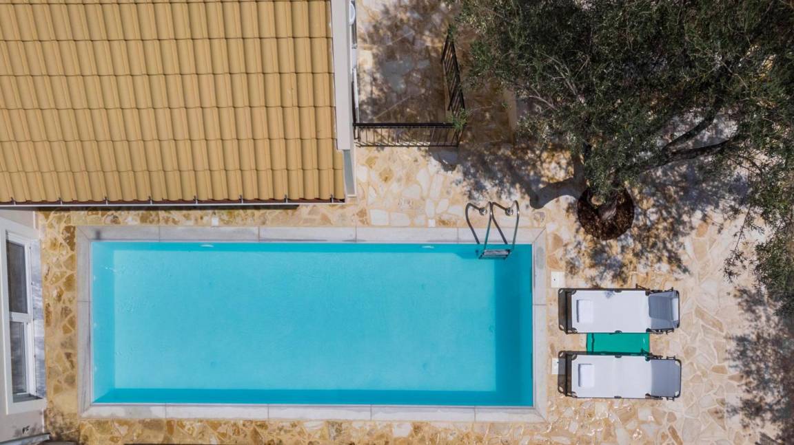 140 M² Villa ∙ 3 Bedrooms ∙ 6 Guests - Agia Effimia