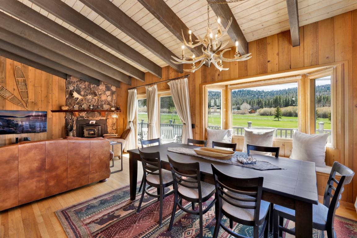 161 M² Cabin ∙ 3 Bedrooms ∙ 9 Guests - Big Bear Lake, CA