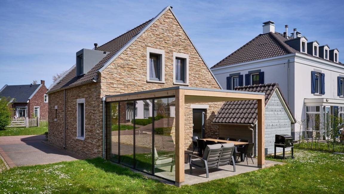 104 M² Ferienhaus ∙ 4 Schlafzimmer ∙ 8 Gäste - Maastricht