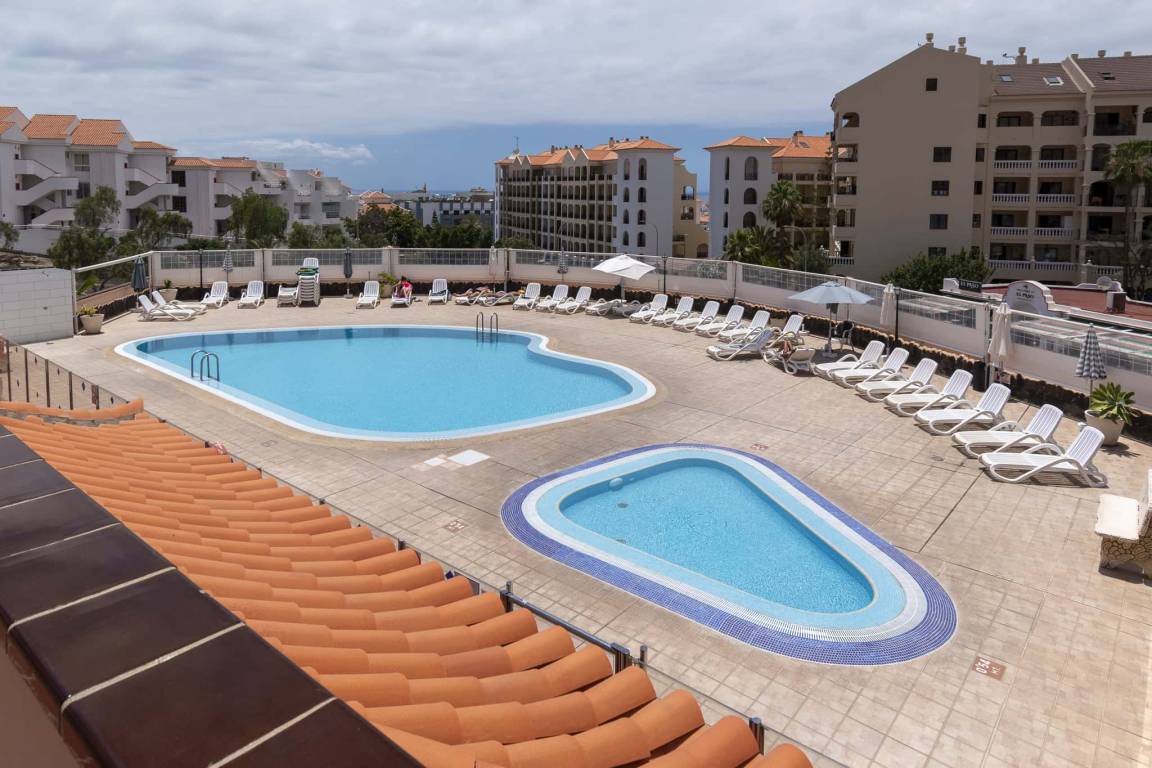 74 M² Apartamento ∙ 2 Habitaciones ∙ 5 Huéspedes - Arona, España