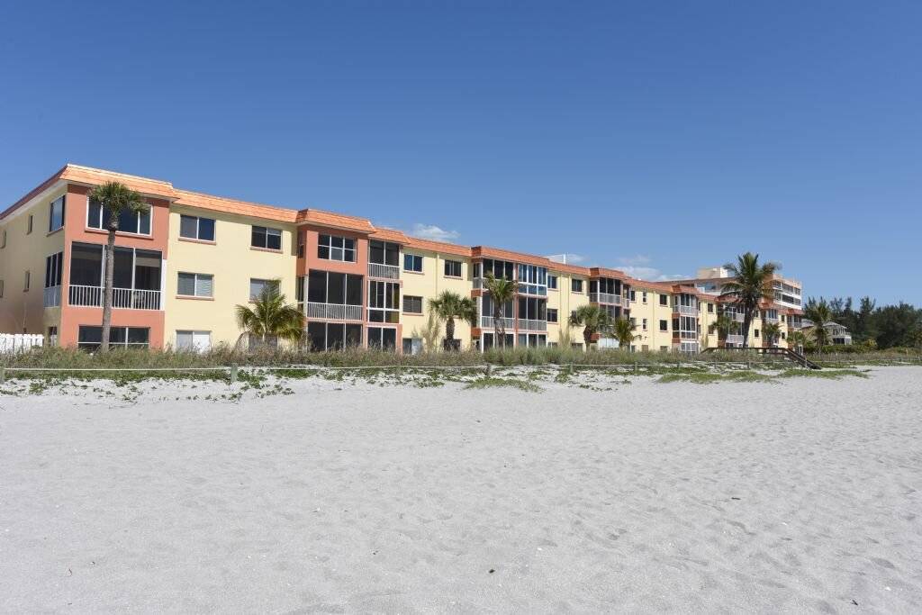 Condo ∙ 2 Bedrooms ∙ 4 Guests - Venice, FL