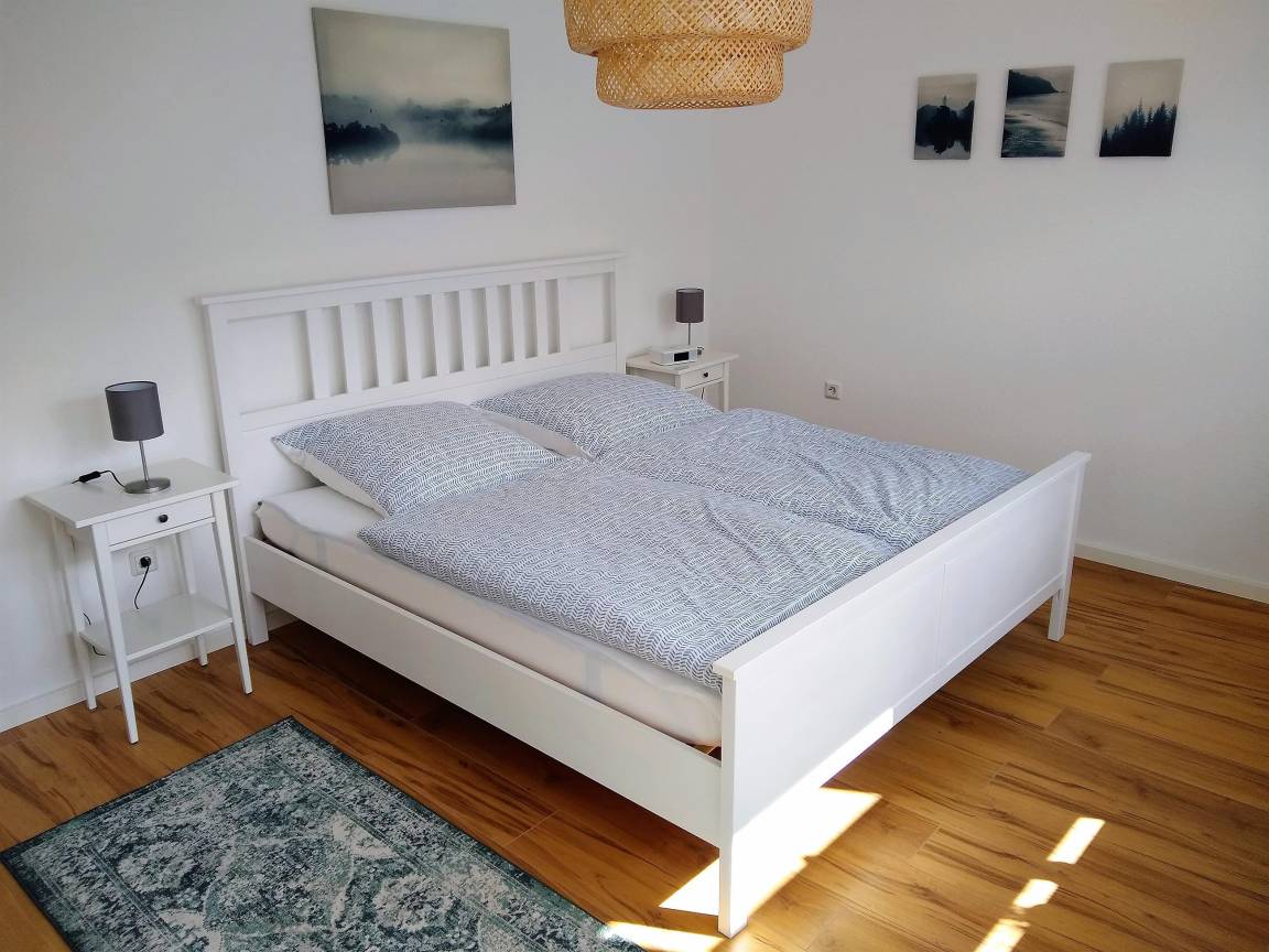 63 M² Ferienwohnung ∙ 2 Schlafzimmer ∙ 4 Gäste - Konz