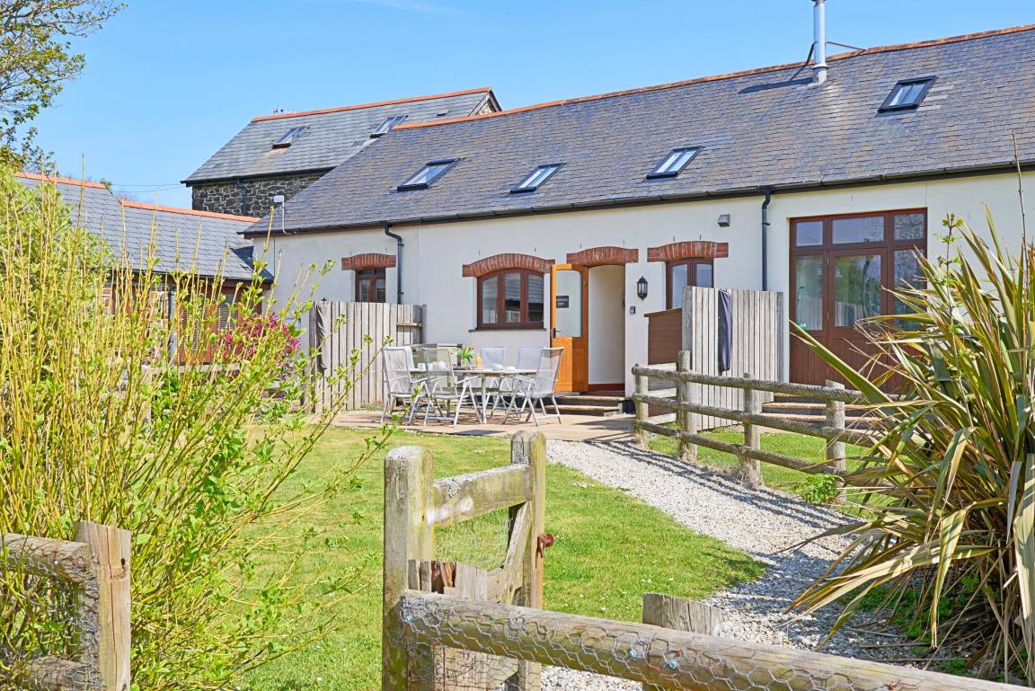 80 M² Cottage ∙ 3 Bedrooms ∙ 6 Guests - Clovelly