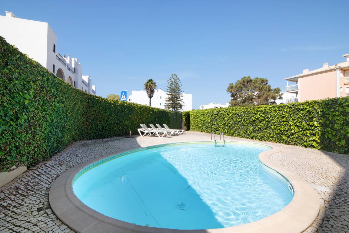 115 M² Apartamento ∙ 2 Quartos ∙ 6 Hóspedes - Porches