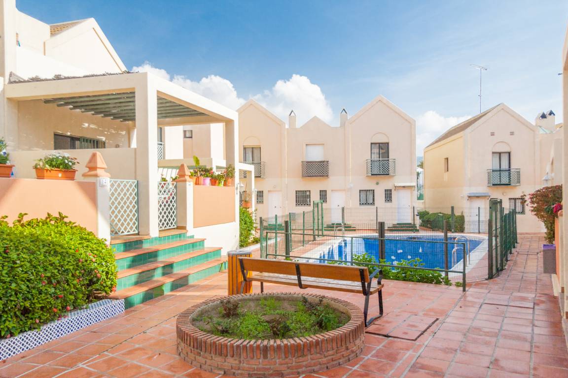 90 M² Talo ∙ 3 Makuuhuonetta ∙ 6 Vierasta - Torremolinos